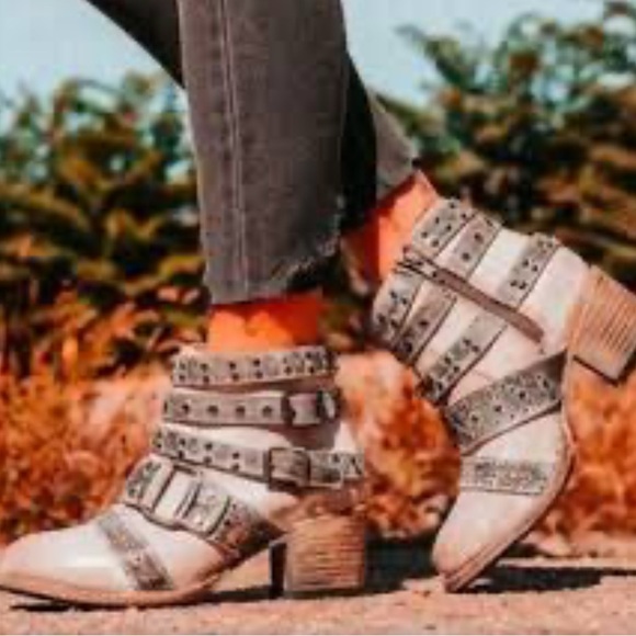 freebird | Shoes | Freebird Multi Buckle Block Heel Zip Bootie | Poshmark